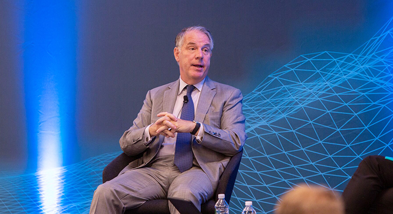 Loan Note: Apollo's new $12bn platform, Fitch warns on revenues